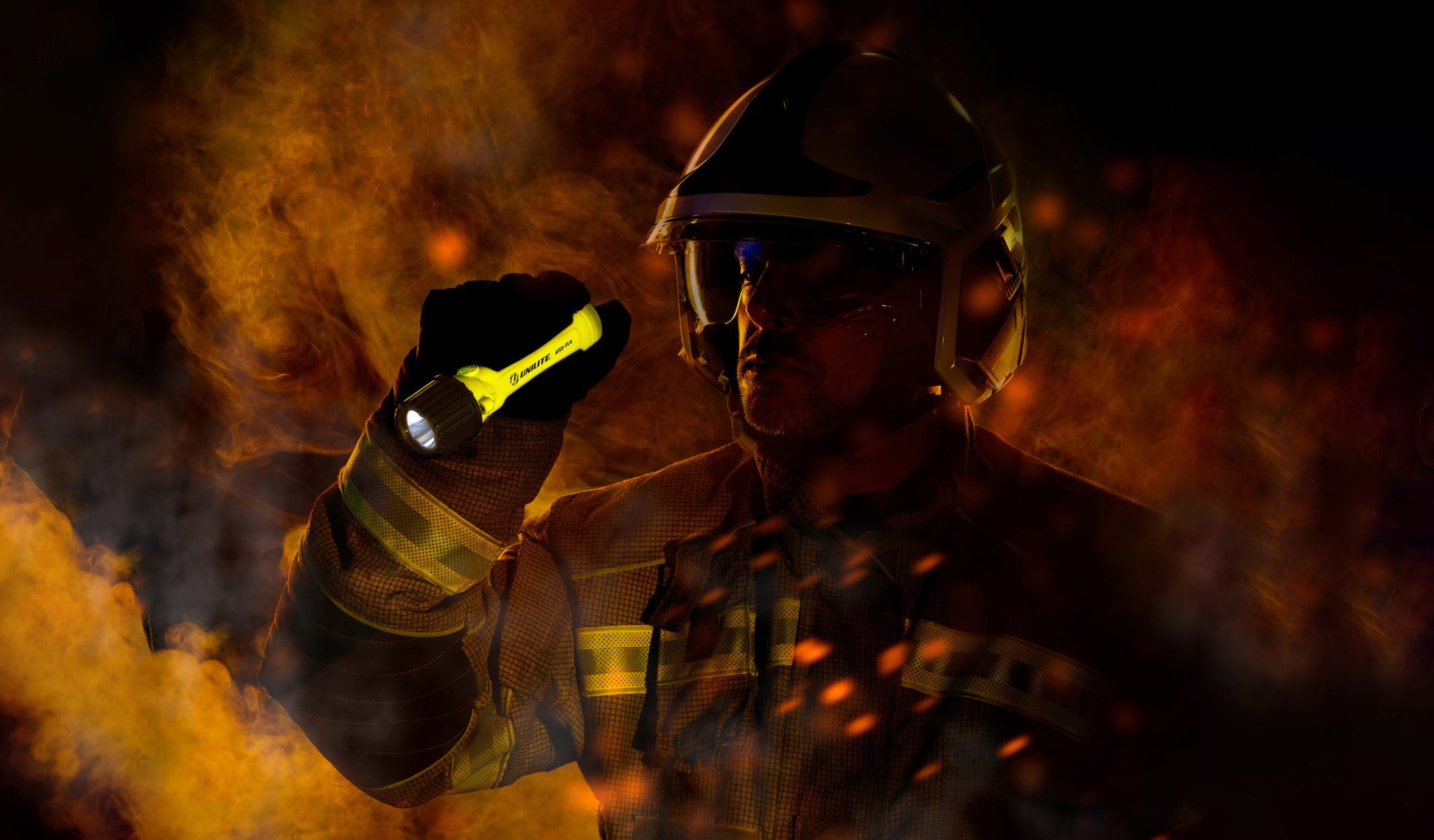 ATEX Flashlight Certified for Hazardous Areas | ATEX-FL4 | Unilite