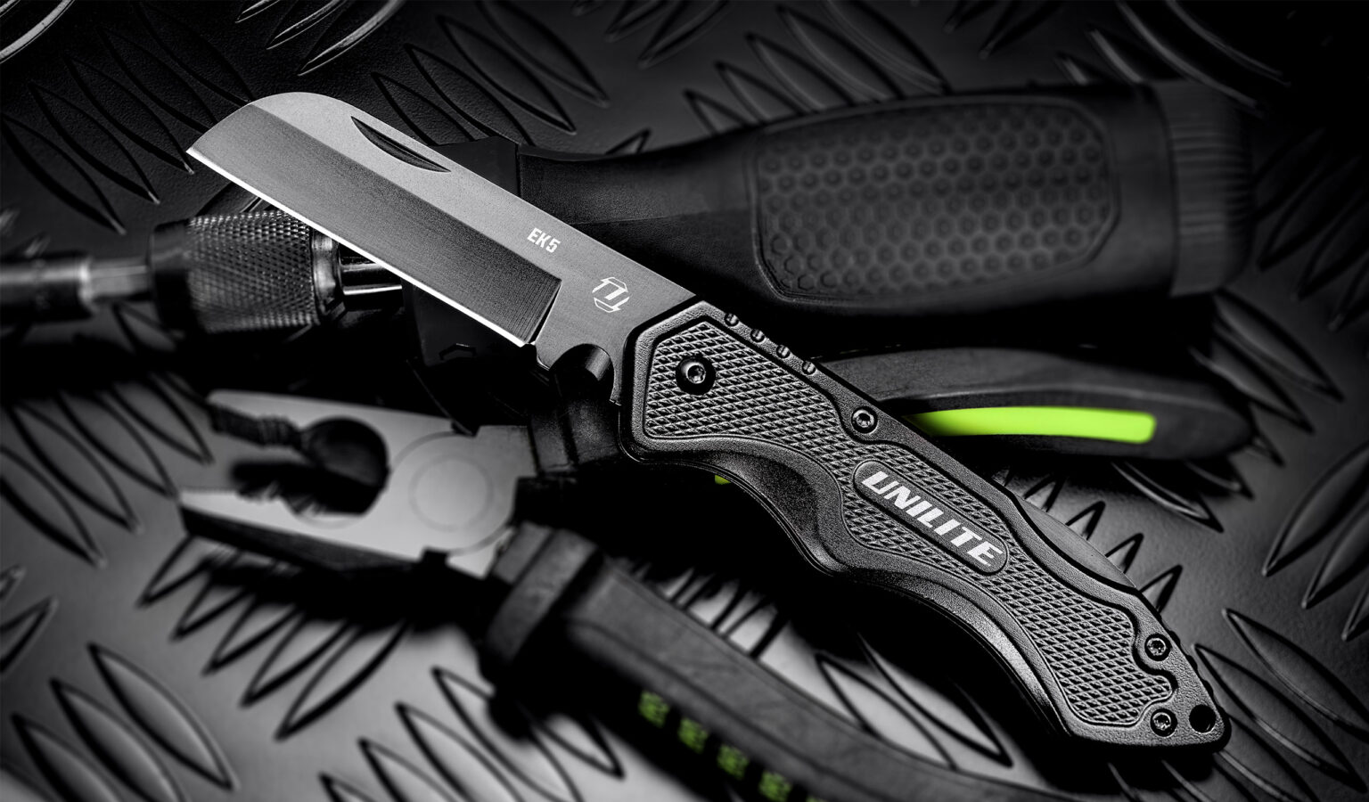 EK5 Heavy Duty Folding Utility Knife - UNILITE